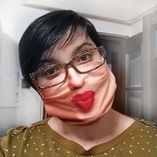 Evercover - RED LIPS- REALISTIC FACE MASK – HelmetHeads